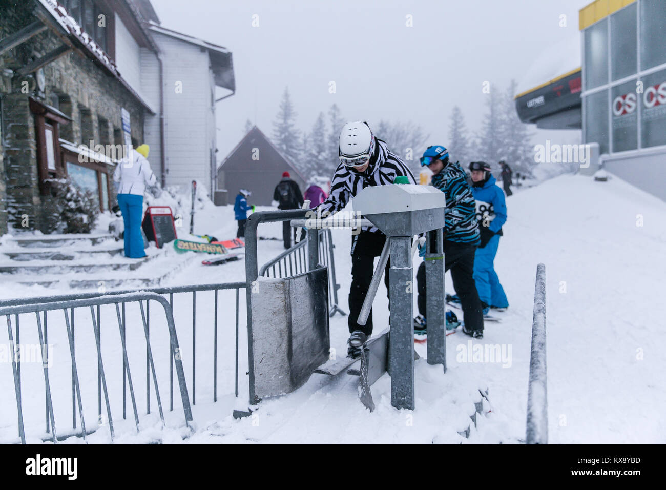 Going through ticket gates hi-res stock photography and images - Alamy