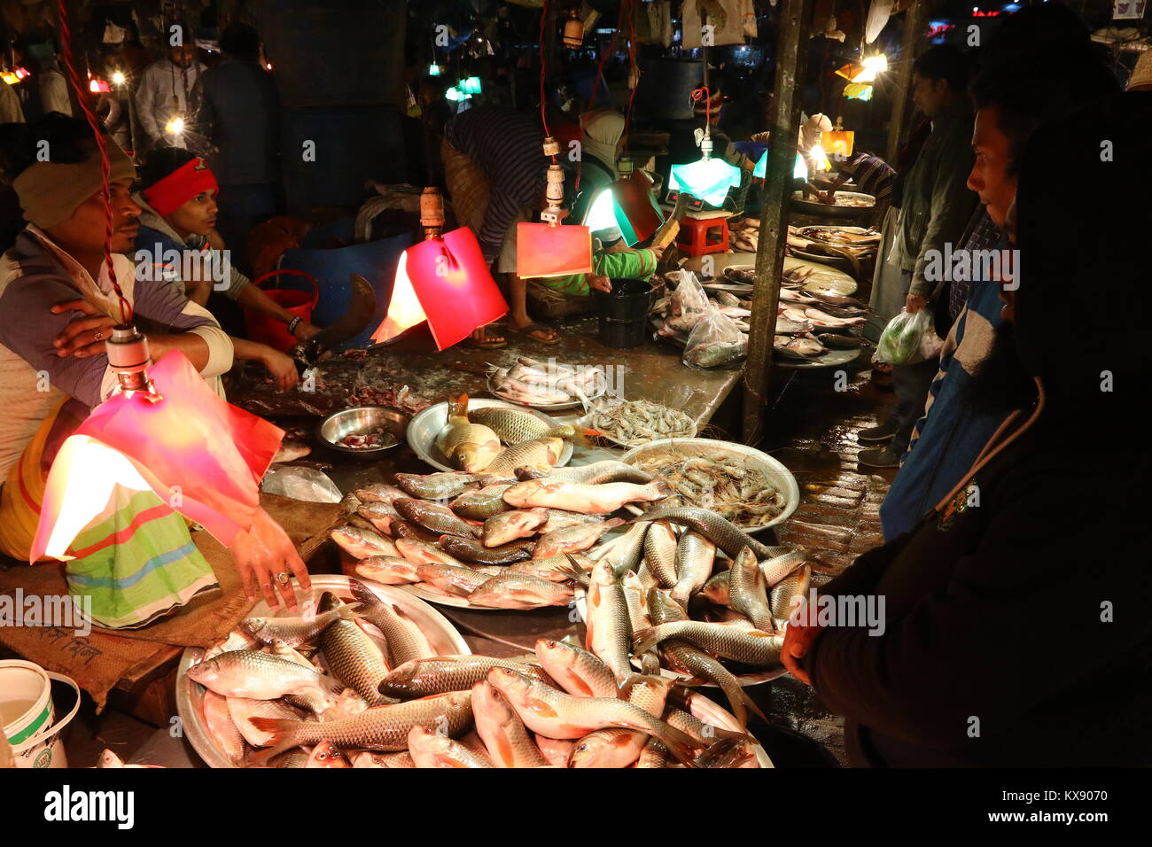 Fish Market in Dhaka city. 2018 Stock Photo - Alamy