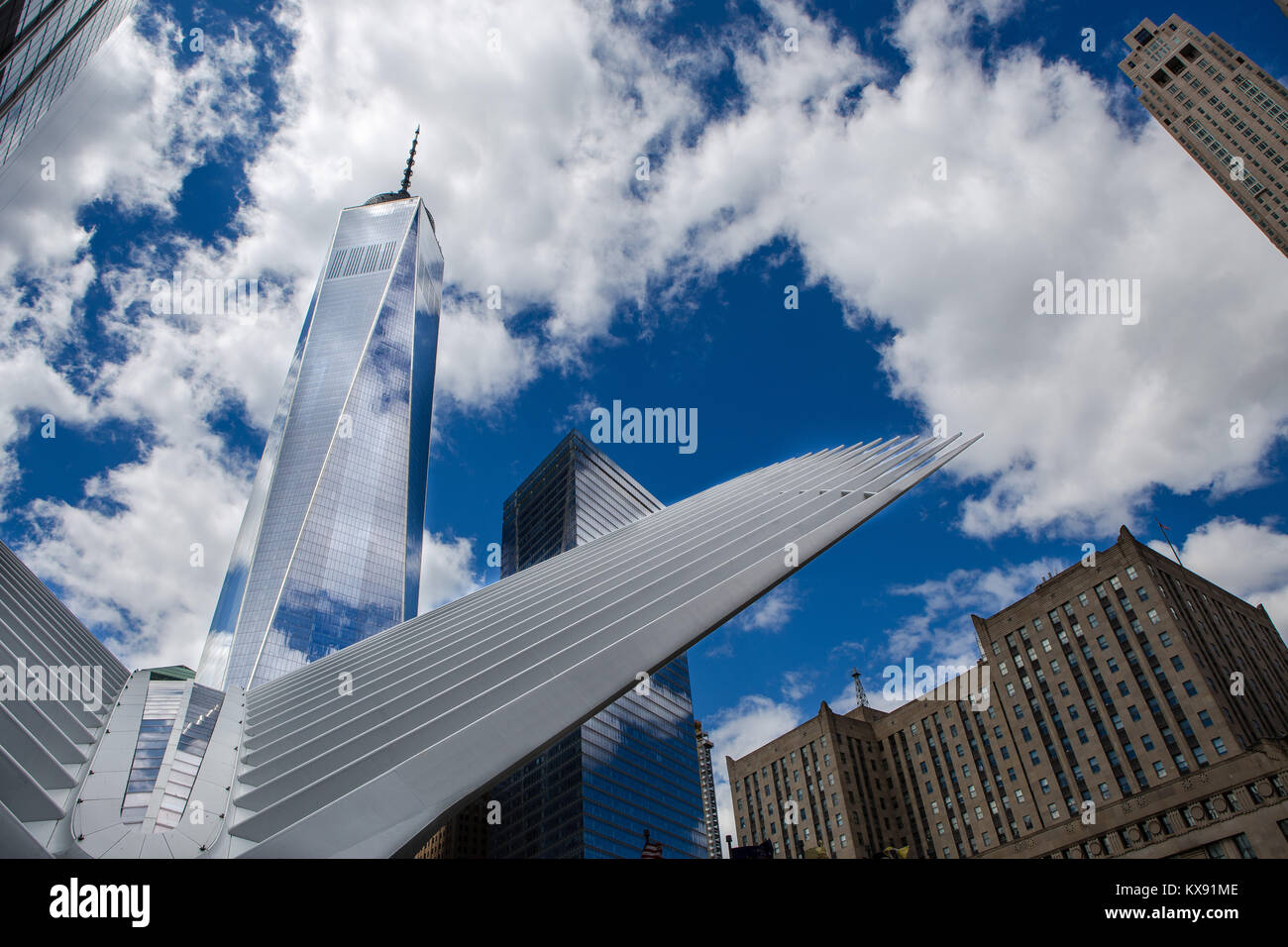 The Freedom Tower above the Oculus Centre, NY Stock Photo - Alamy