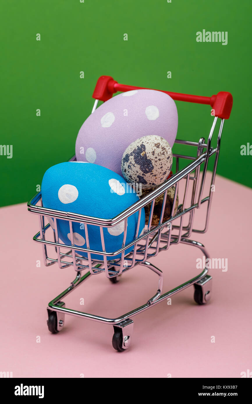 Chicken supermarket trolley hi-res stock photography and images - Alamy