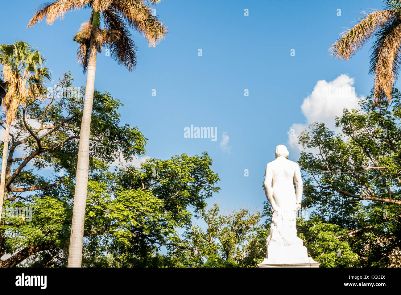 Statue in a park in Havana Cuba Stock Photo - Alamy