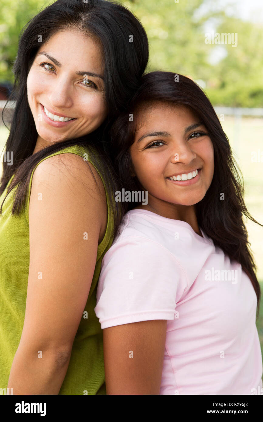 Hispanic mother and daughter Stock Photo - Alamy