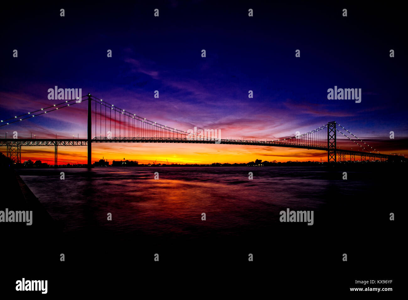 Travel Destinations Colourful Detroit River Sunset Stock Photo - Alamy