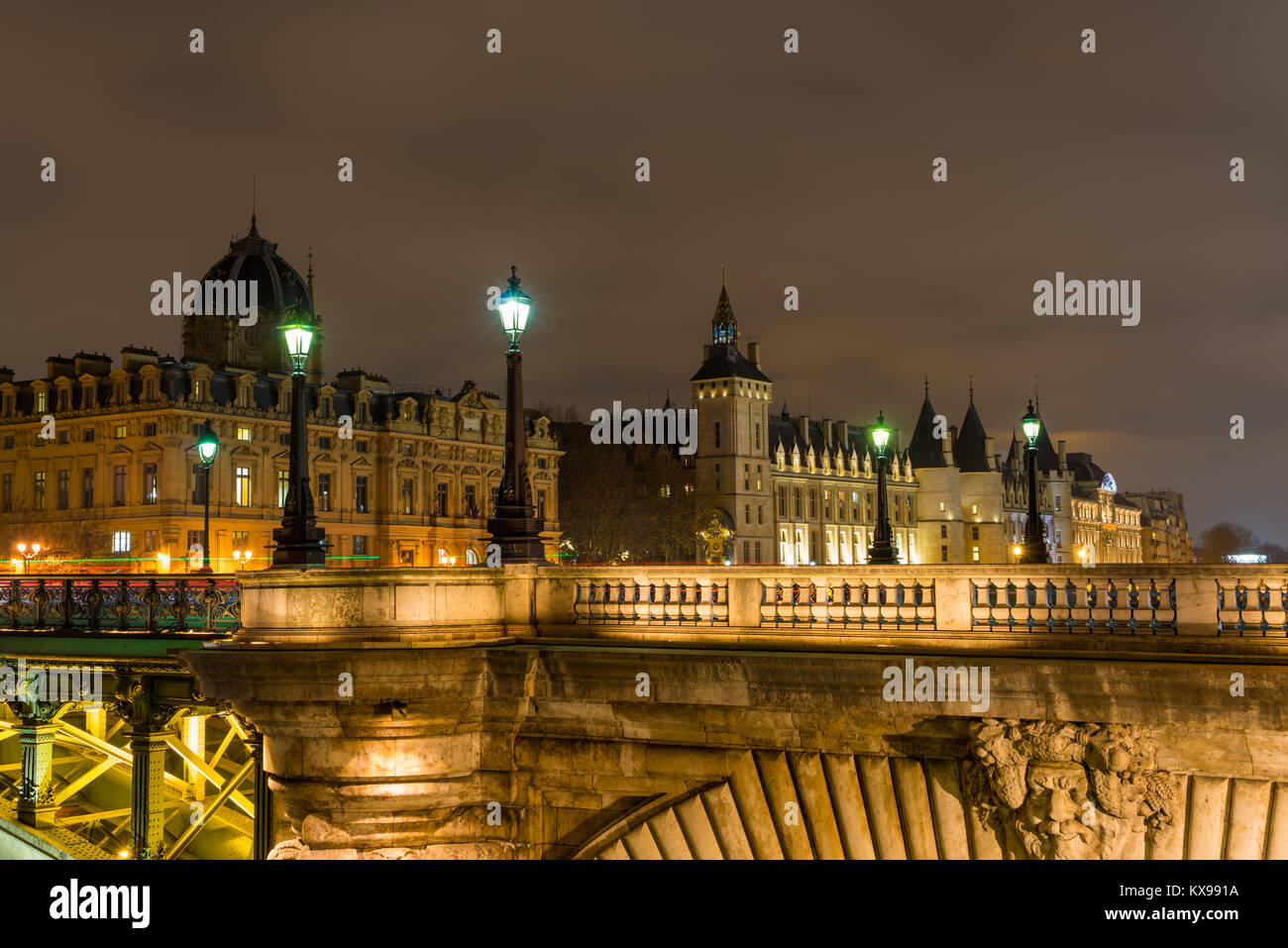 Pont Neuf in central Paris, France. The Pont Neuf is the oldest ...