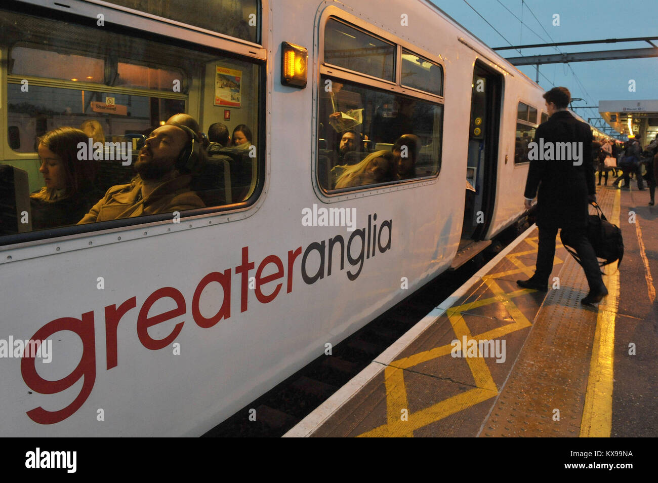 Greater anglia train hi-res stock photography and images - Alamy