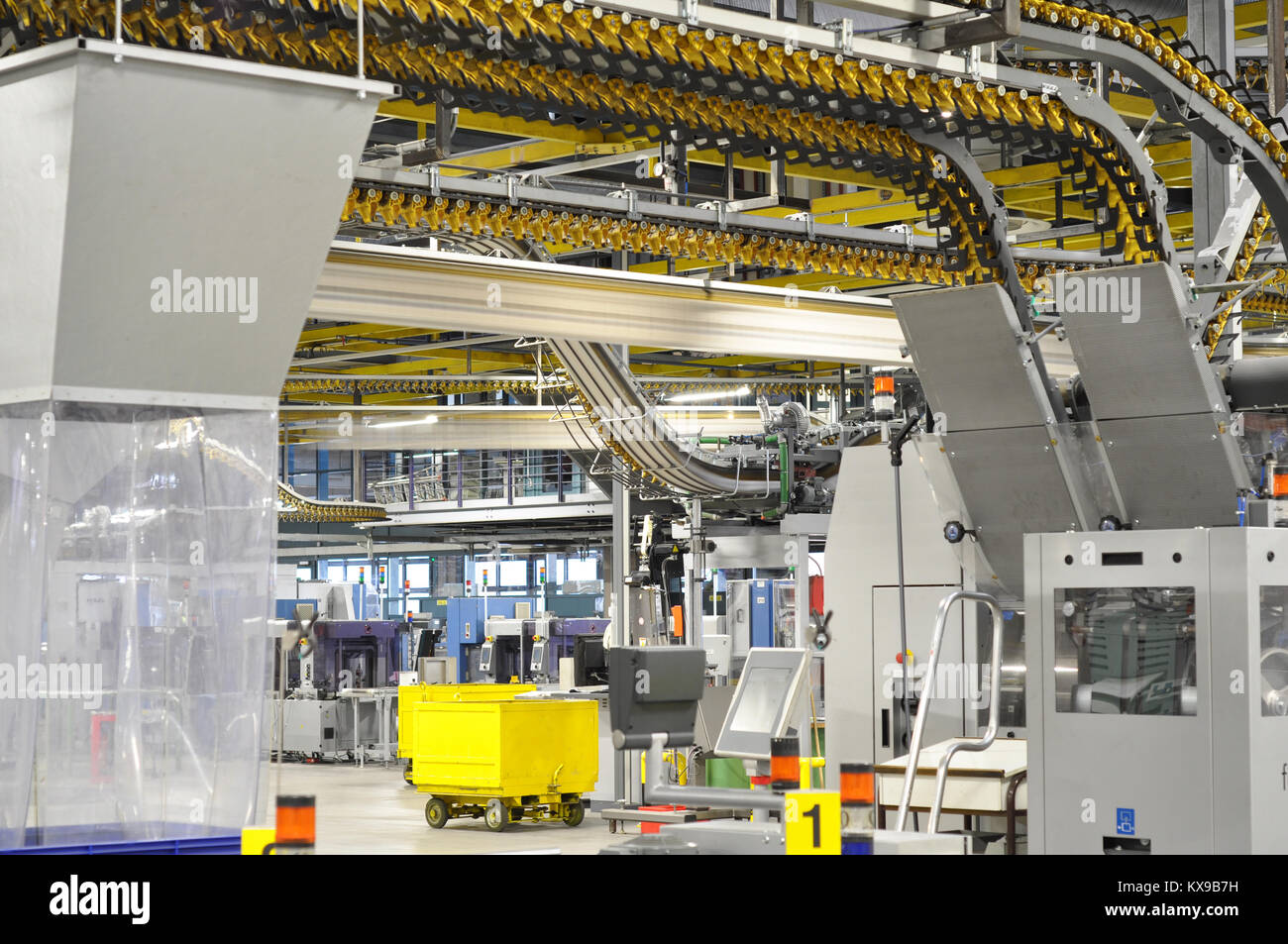 machines of a large printing plant - printing of daily newspapers Stock ...