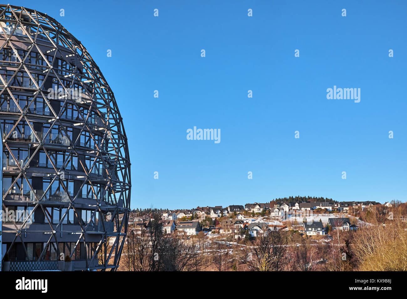 Egg shaped architecture hi-res stock photography and images - Alamy