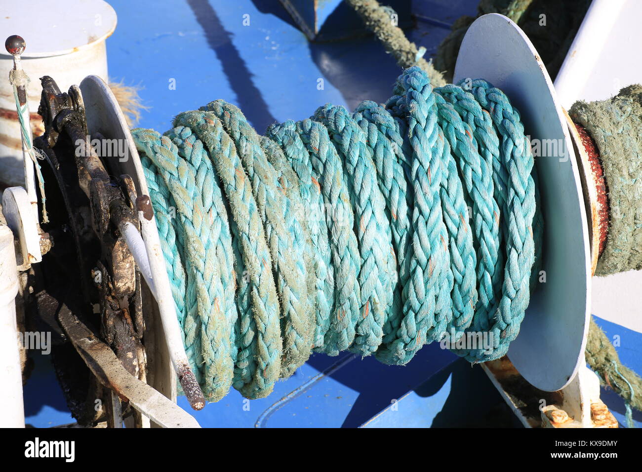 rope used in the ship for traking in the dock Stock Photo - Alamy