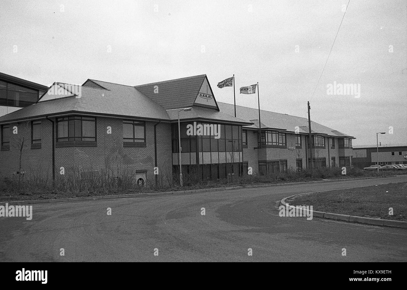 Lola factory and offices in Huntingdon in December 1992 Stock Photo - Alamy