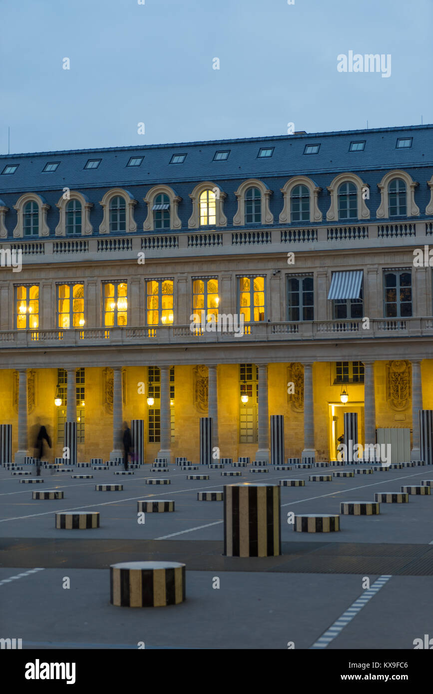 Colonnes de daniel buren hi-res stock photography and images - Alamy