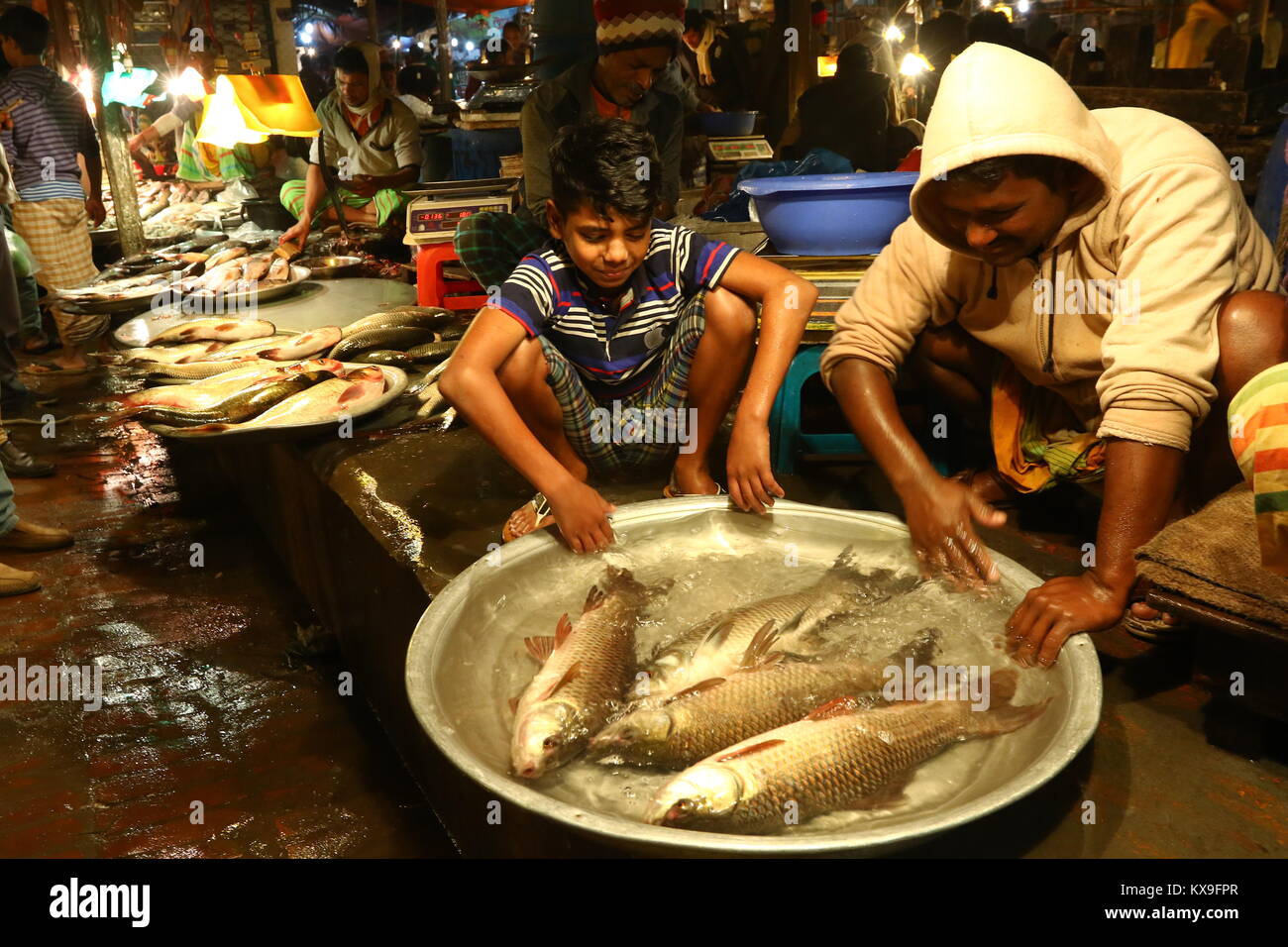 Fish Market in Dhaka city. 2018 Stock Photo - Alamy