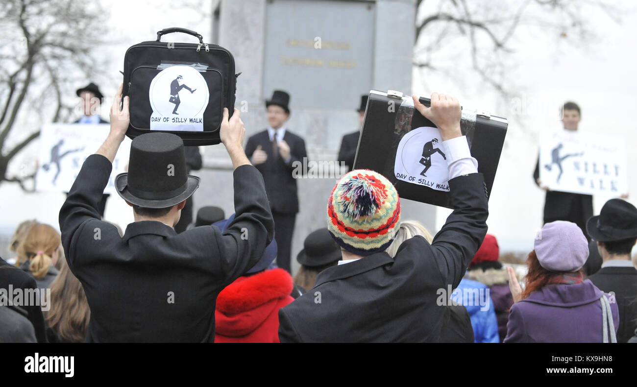 Silly walk hi-res stock photography and images - Alamy