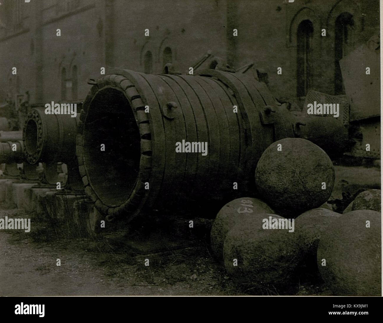 World war i trench gun hi-res stock photography and images - Alamy