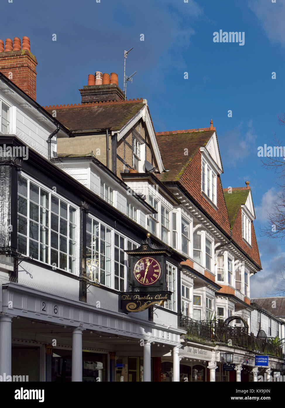 TUNBRIDGE WELLS, KENT/UK - JANUARY 5 : View of the Famous Pantiles ...