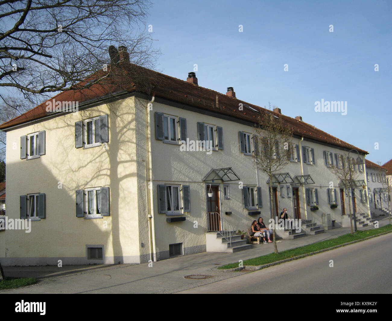 This photograph captures the Bürgermeister-Rummer-Siedlung, a set of ...