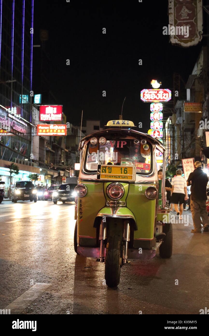 Chinese tuk tuk hi-res stock photography and images - Alamy