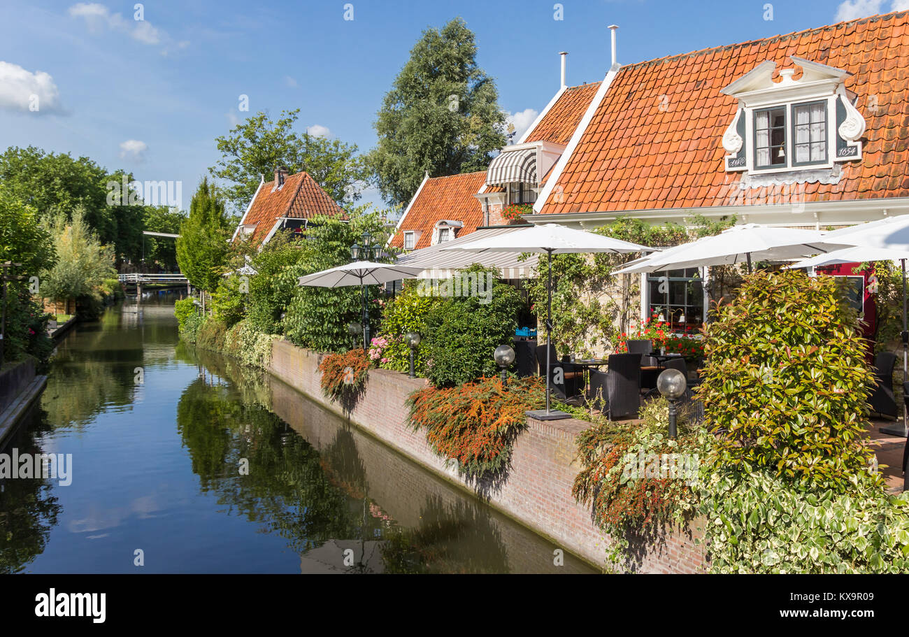 Historic houses at a canal in Edam, The Netherlands Stock Photo - Alamy
