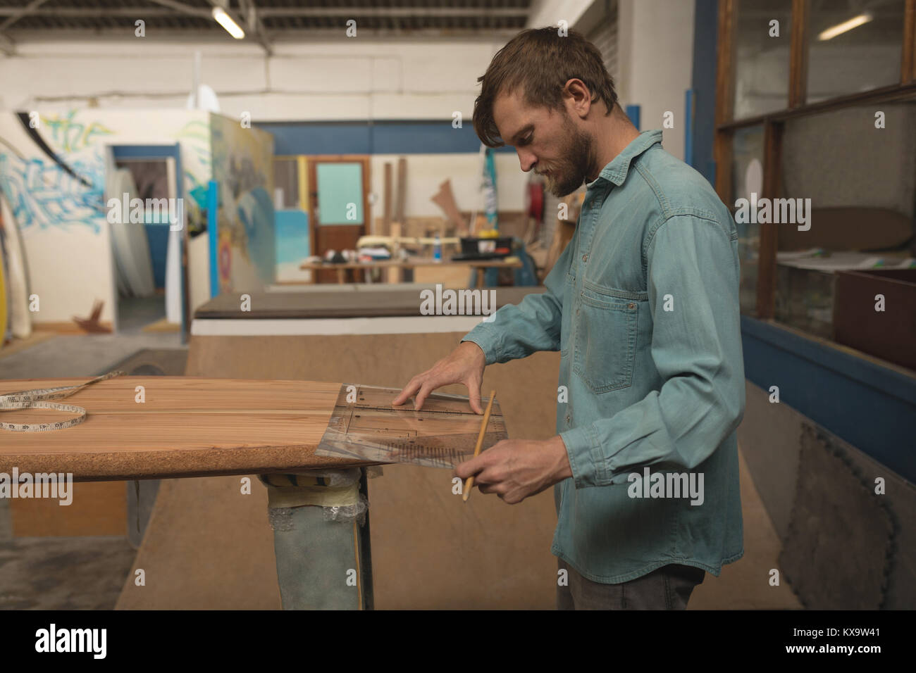 Measuring with ruler hi-res stock photography and images - Alamy