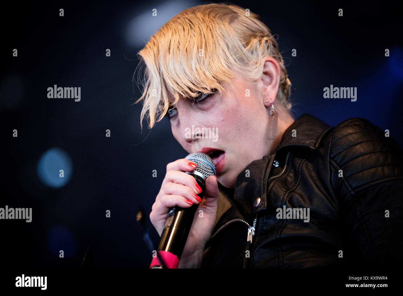 Jenny wilson singer hi-res stock photography and images - Alamy