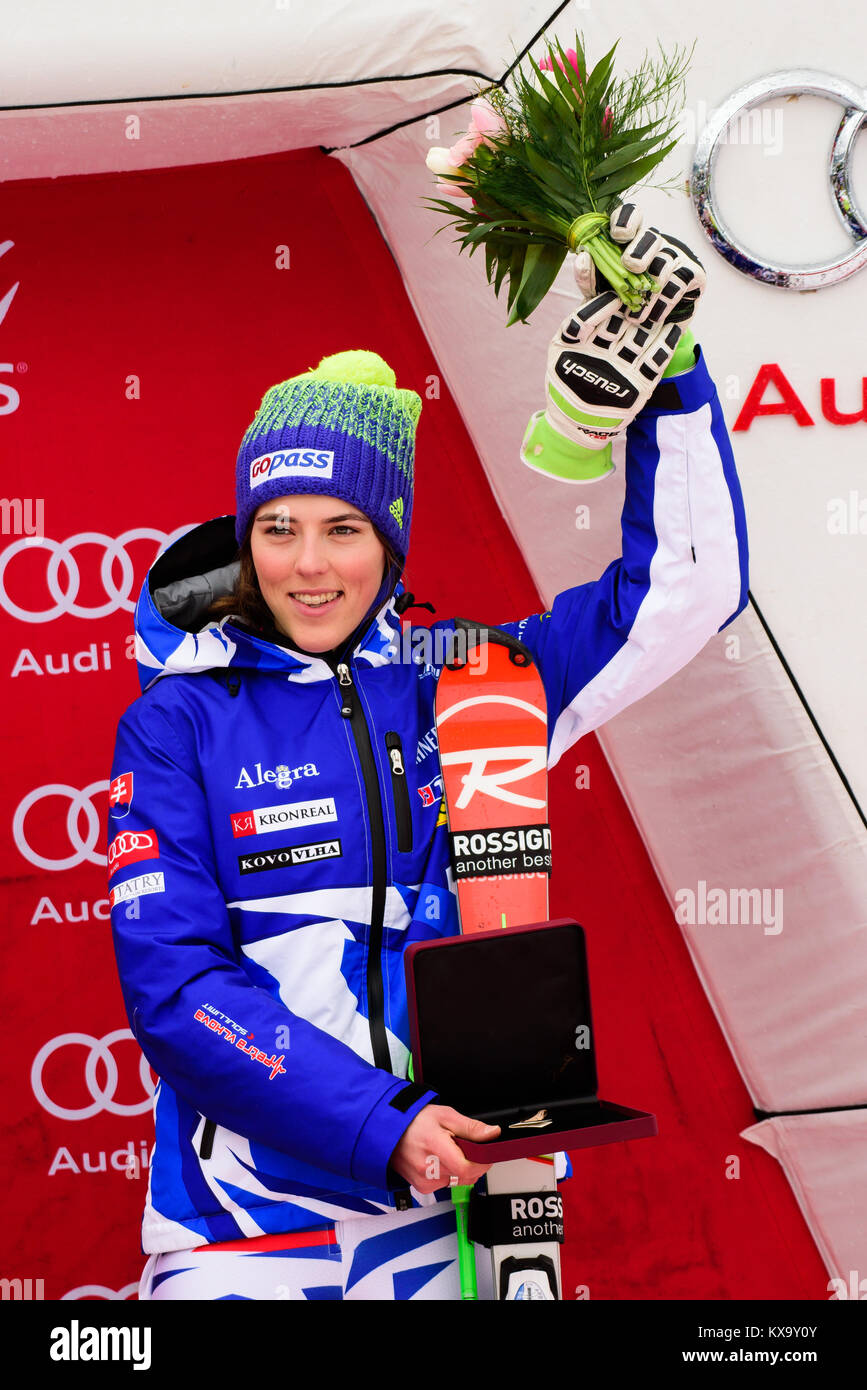Kranjska Gora, Slovenia. 07th Jan, 2018. Petra Vlhova of Slovakia on ...
