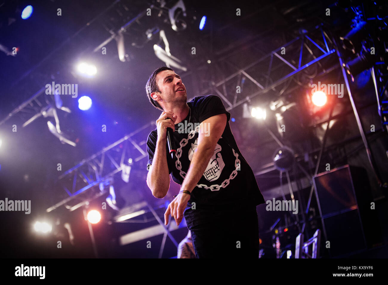 The English singer, songwriter and rapper Elliot John Gleave is better ...