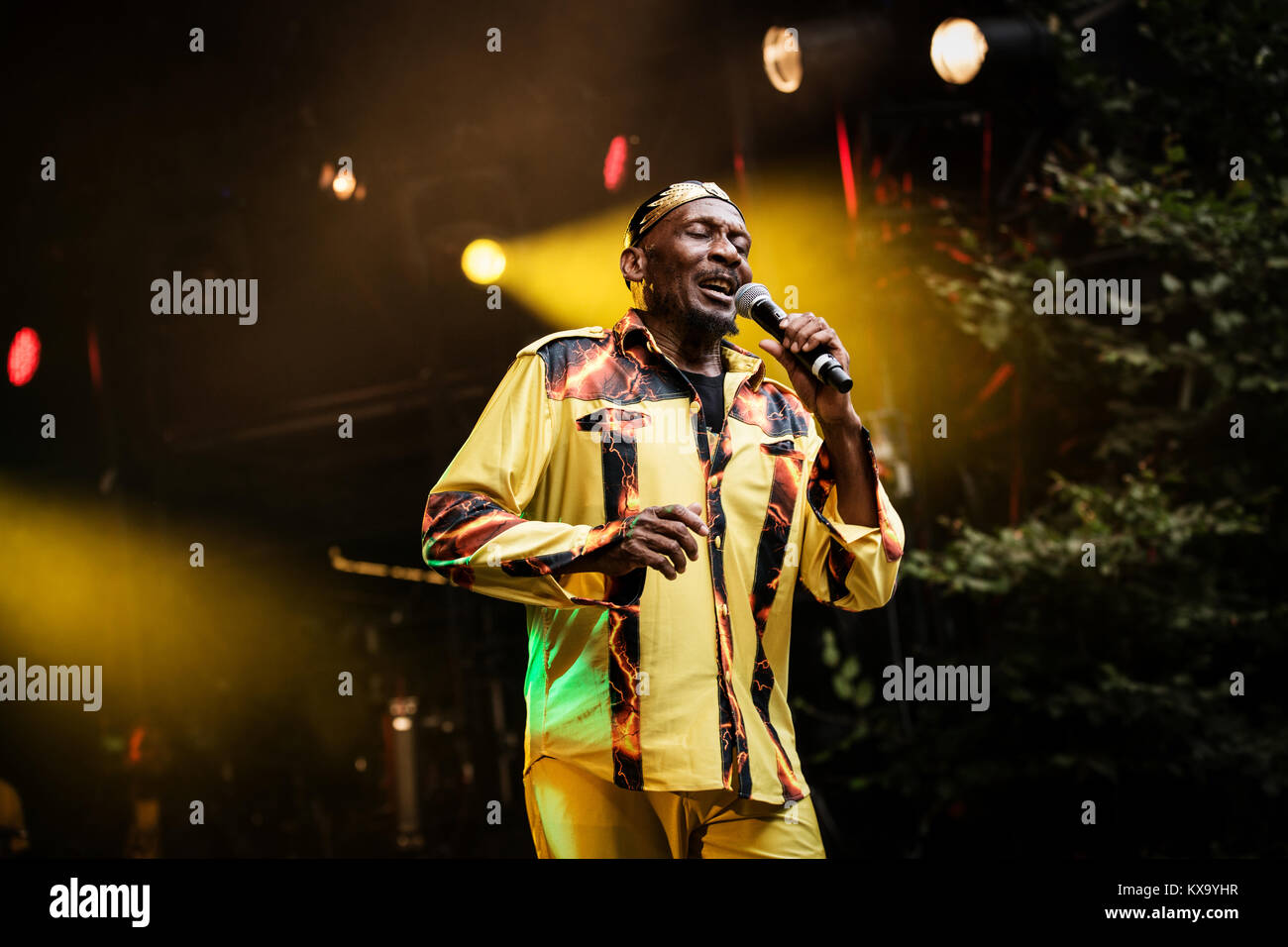 Jimmy cliff singer hi-res stock photography and images - Alamy