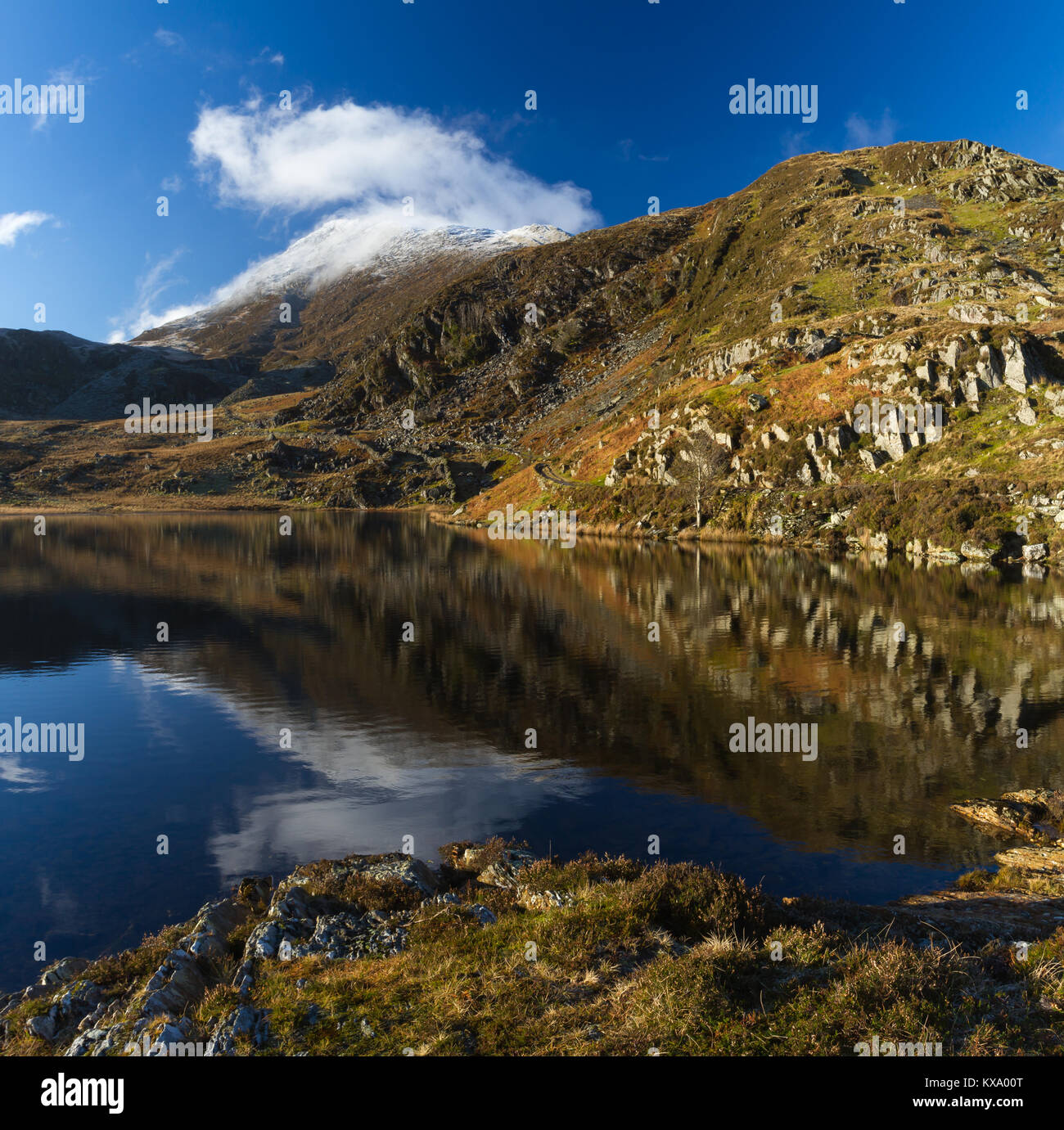 Approach to snowdonia hi-res stock photography and images - Alamy