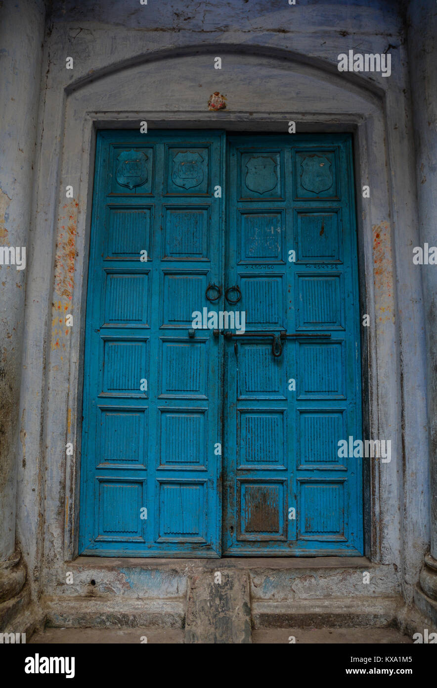 Ancient blue door of palace in Varanasi, India Stock Photo - Alamy