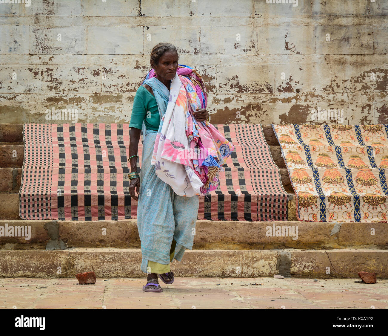 Varanasi woman glasses hi-res stock photography and images - Alamy