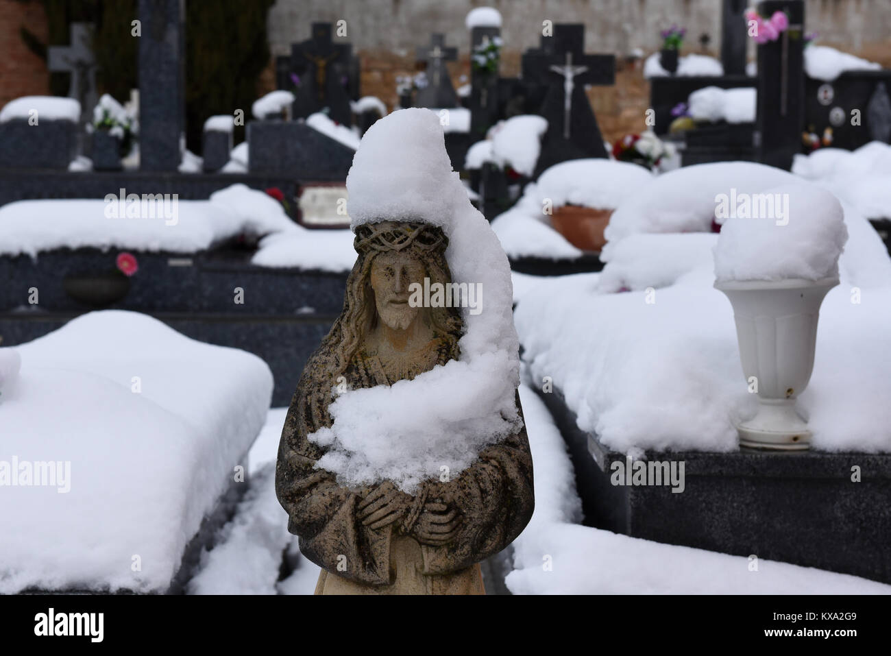 Statue jesus christ covered in hi-res stock photography and images - Alamy