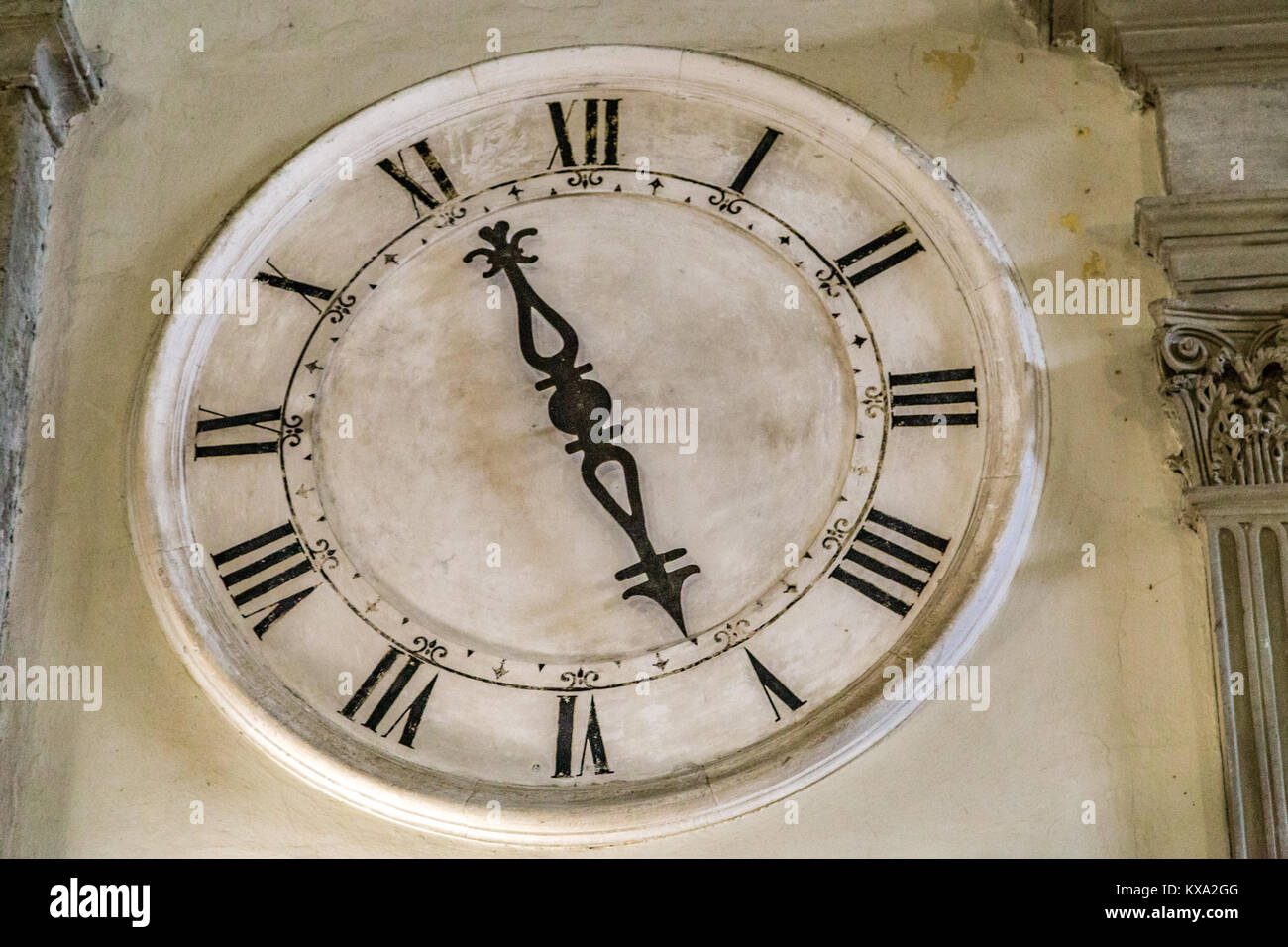 Ancient hands marble hi-res stock photography and images - Alamy