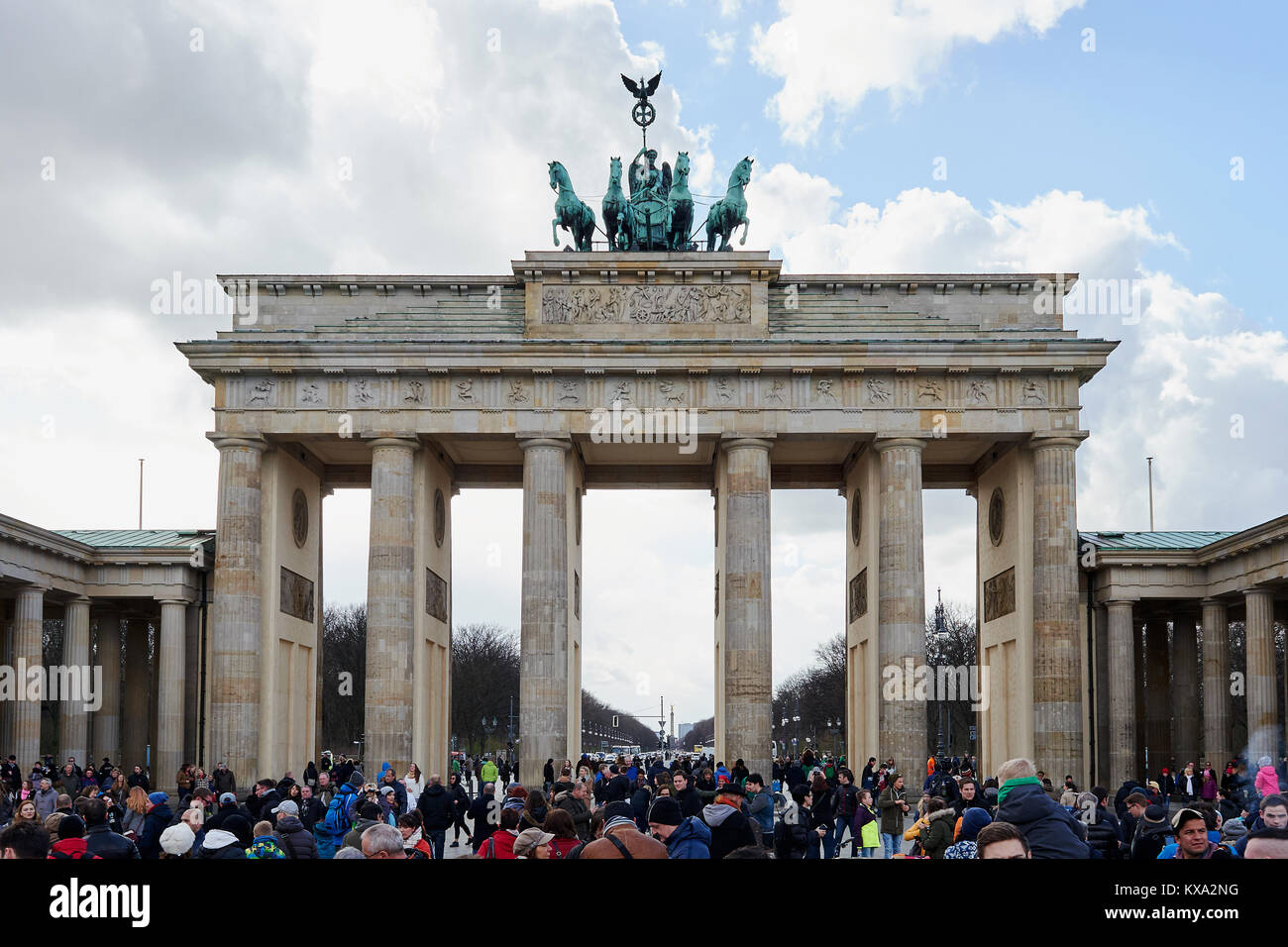 Brandenburg Gate with blue skies in the background Stock Photo - Alamy