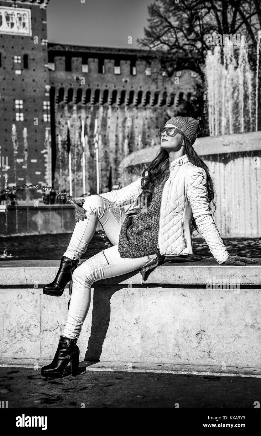 Rediscovering things everybody love in Milan. Full length portrait of ...