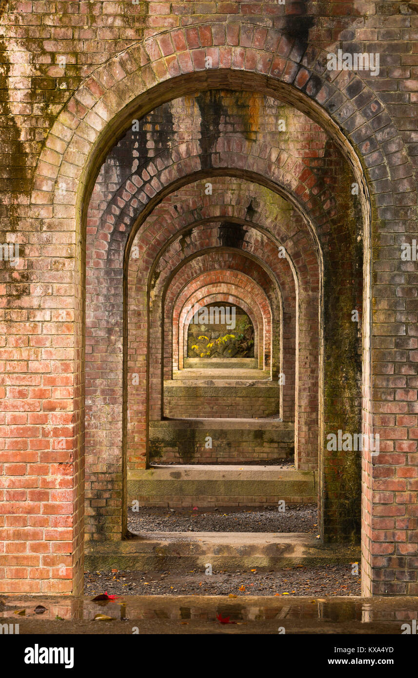 Archway temple hi-res stock photography and images - Alamy