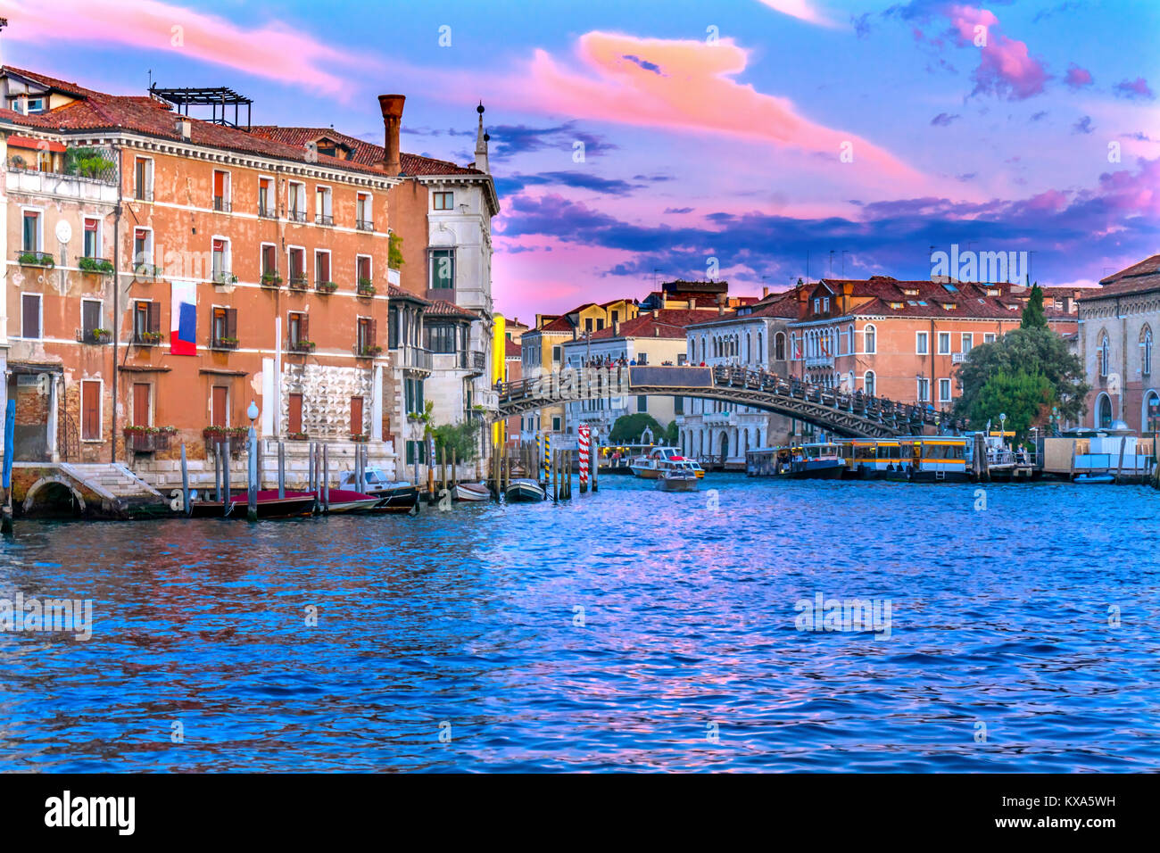 Colorful Ponte dell Academia Bridge Sunset Ferry Docks Touirists Grand ...