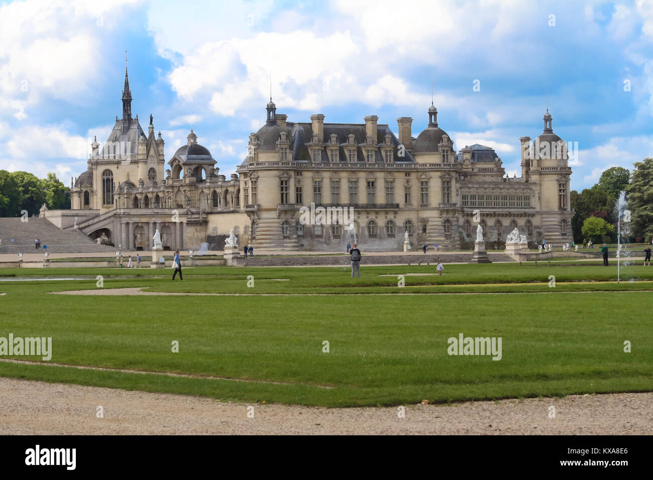 Chantilly castle railing hi-res stock photography and images - Alamy