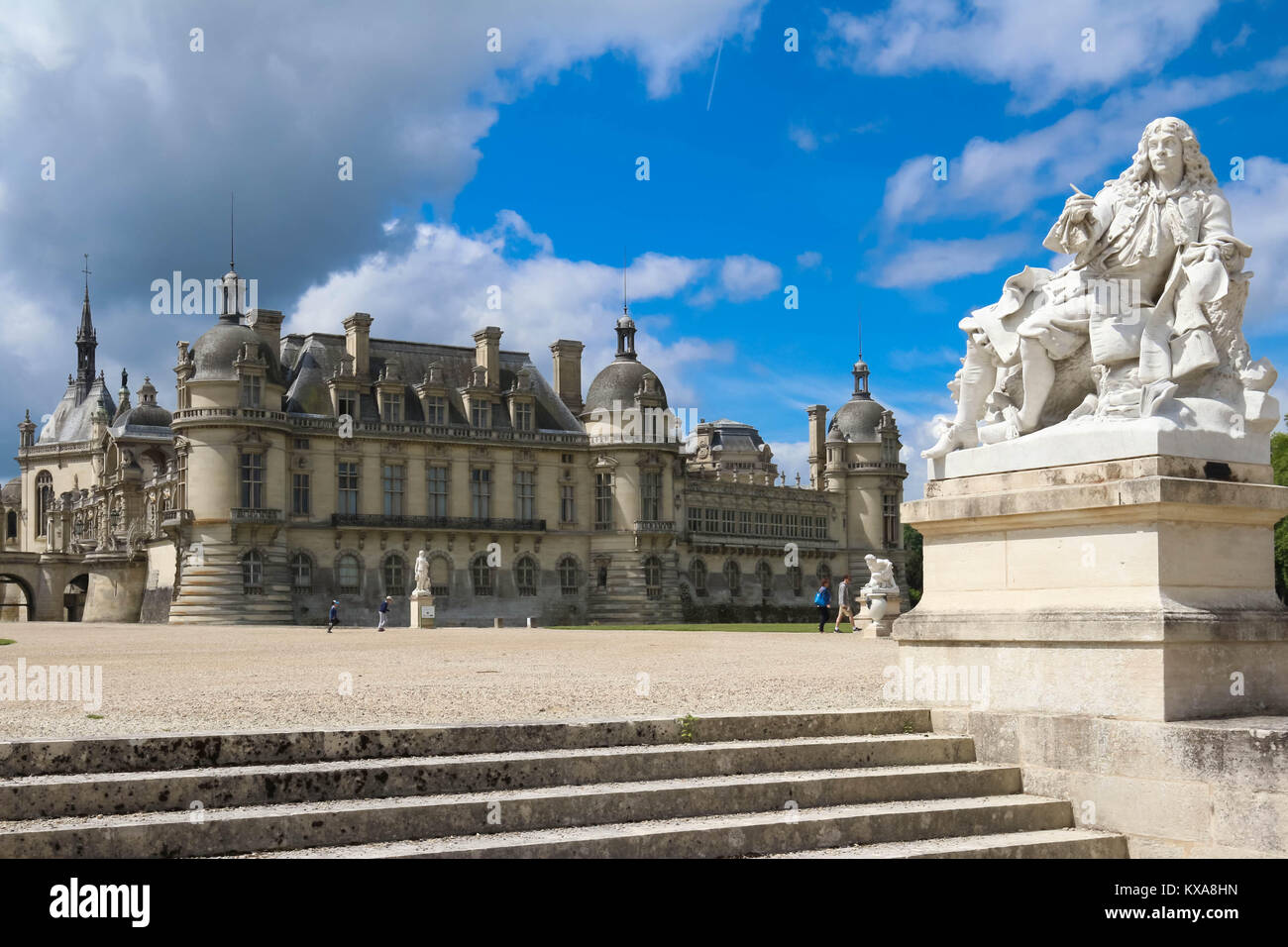 Chantilly castle railing hi-res stock photography and images - Alamy