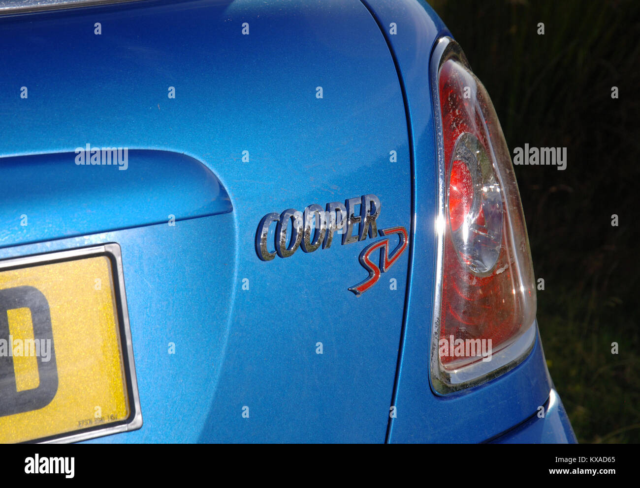 Old Mini Cooper Badge Stock Photos & Old Mini Cooper Badge Stock Images ...
