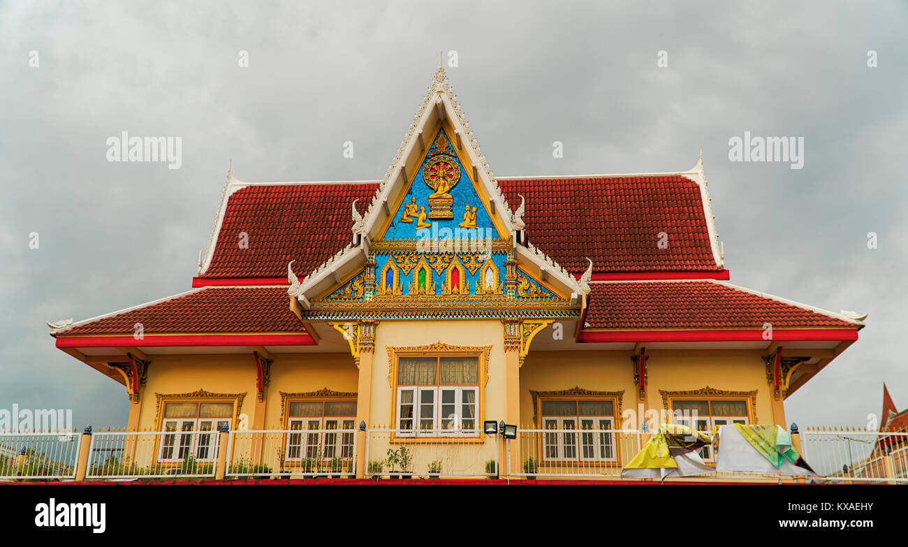 Temple roof tile texture in hi-res stock photography and images - Alamy