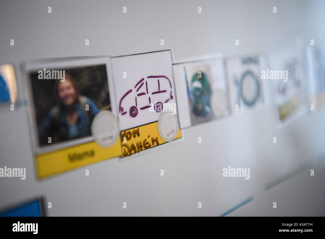 Korb, Germany. 17th Nov, 2017. Notes indicating the daily routine of ...