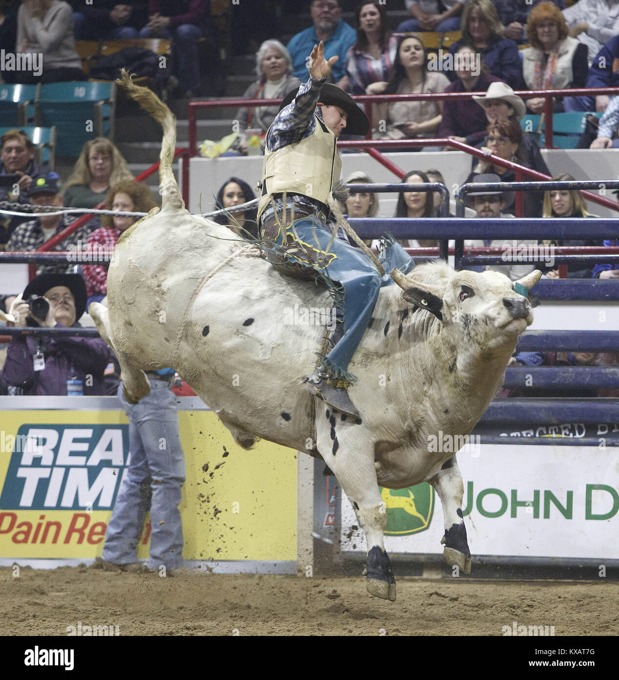 Denver, Colorado, USA. 8th Jan, 2018. CALEB RUYLE of Roadhouse, IL ...