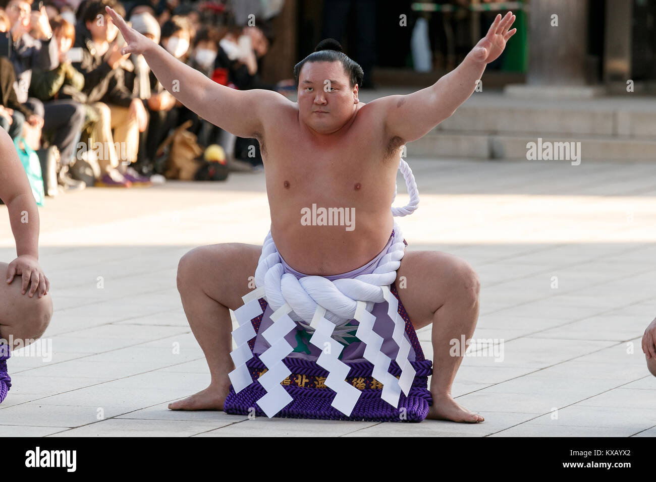 Top sumo wrestlers hi-res stock photography and images - Alamy