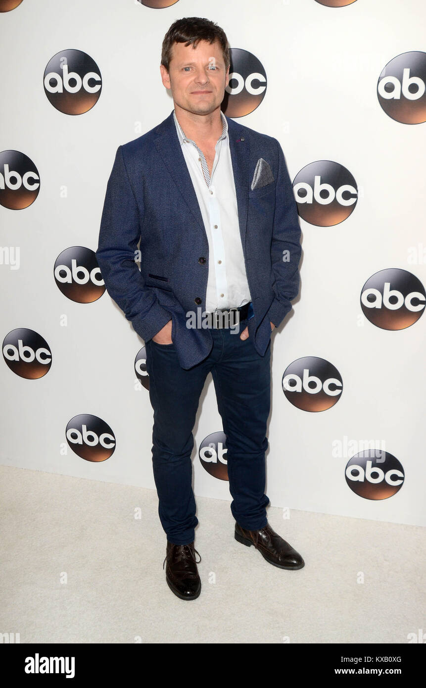 Pasadena, USA. 8th Jan, 2018. Steve Zahn at Disney ABC Television Group ...