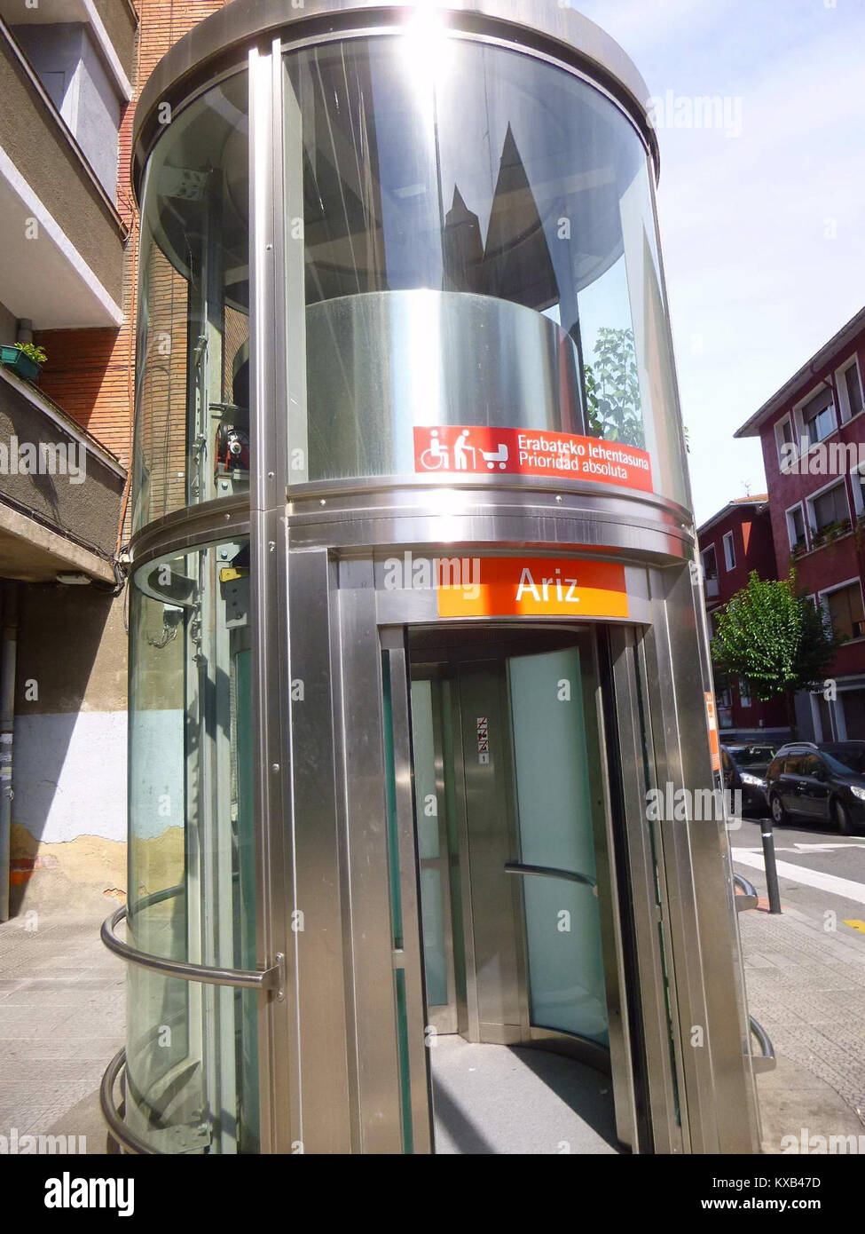 Basauri - Estación de Ariz (Metro Bilbao Stock Photo - Alamy