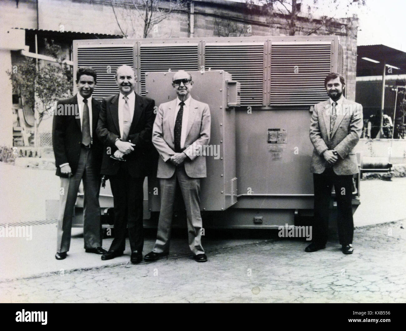 This title refers to a 6500 horsepower motor produced by Reliance de ...