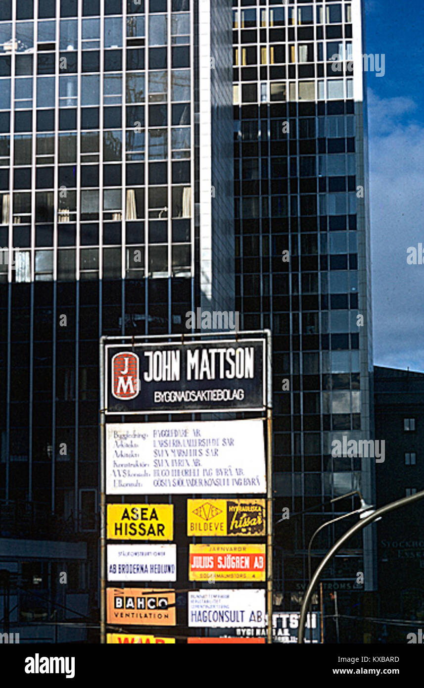 A group of skyscrapers hi-res stock photography and images - Alamy