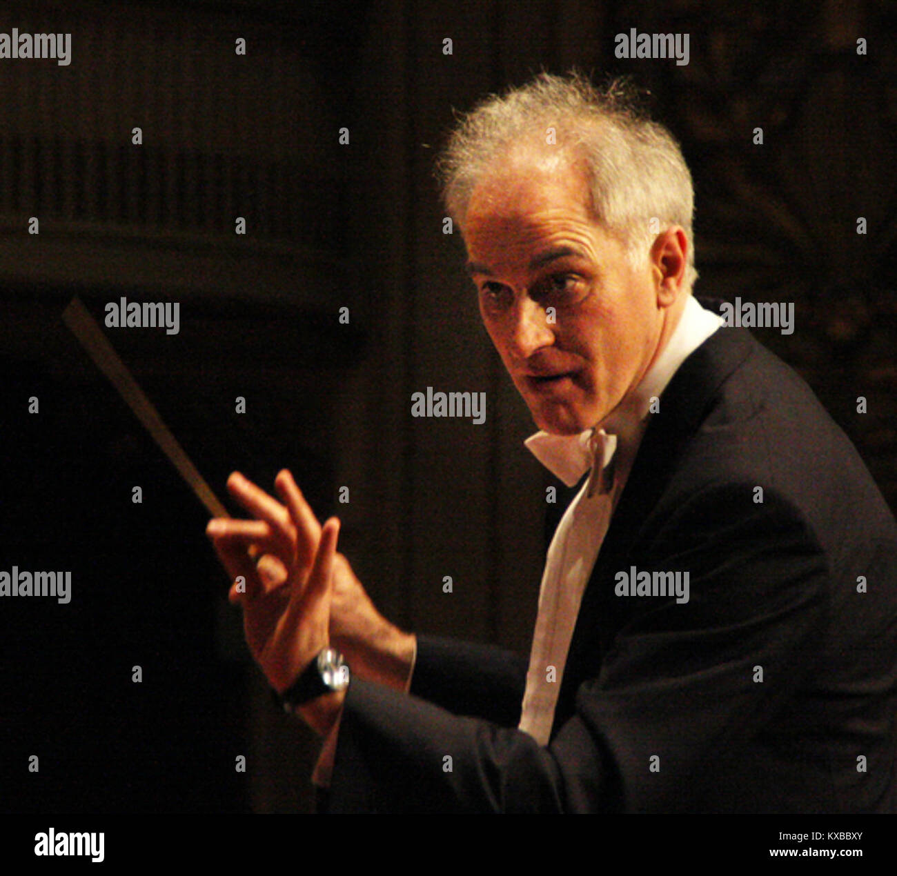 Performing conductor hi-res stock photography and images - Alamy