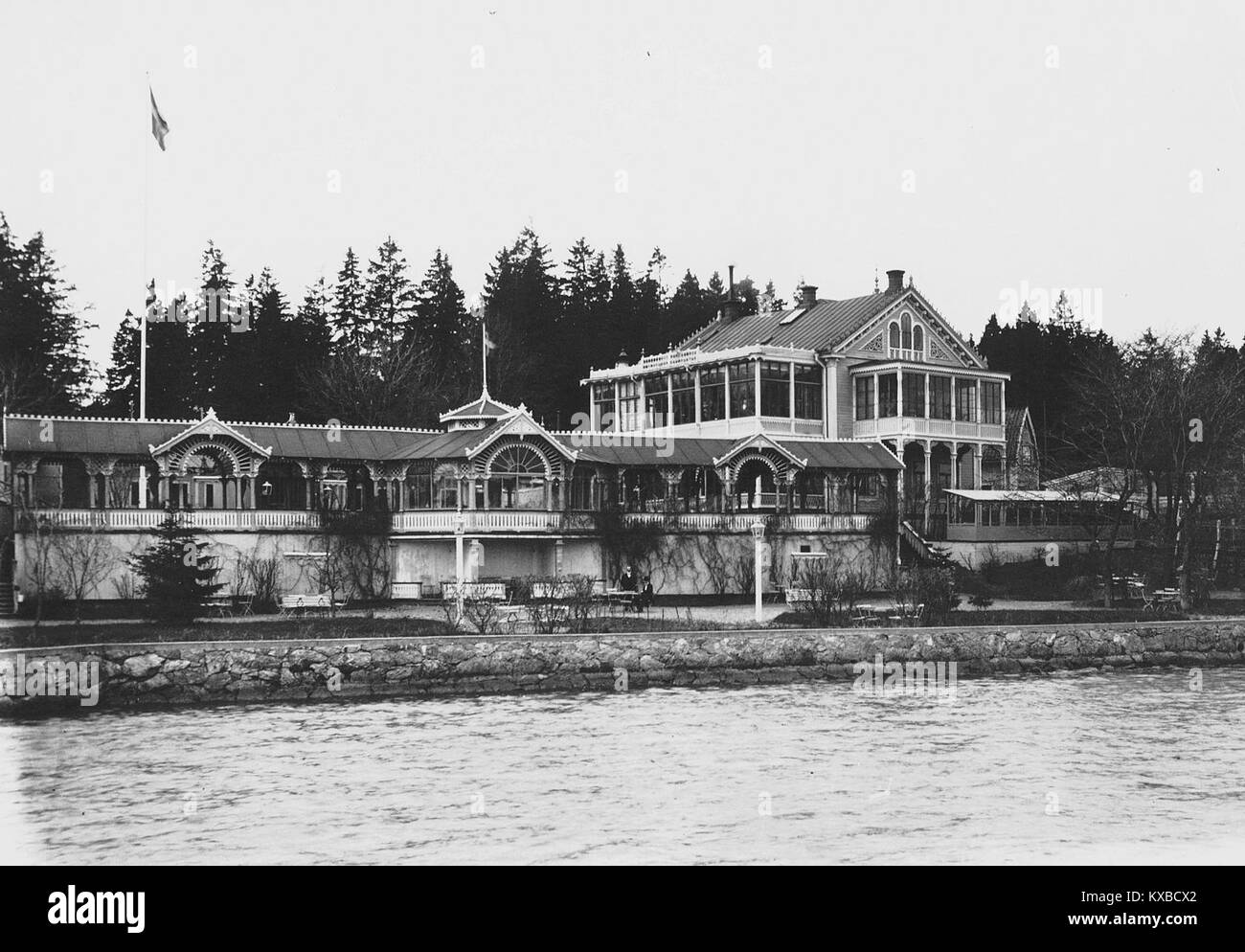 This image shows the Lidingö Värdshus, an old inn located by Lilla ...