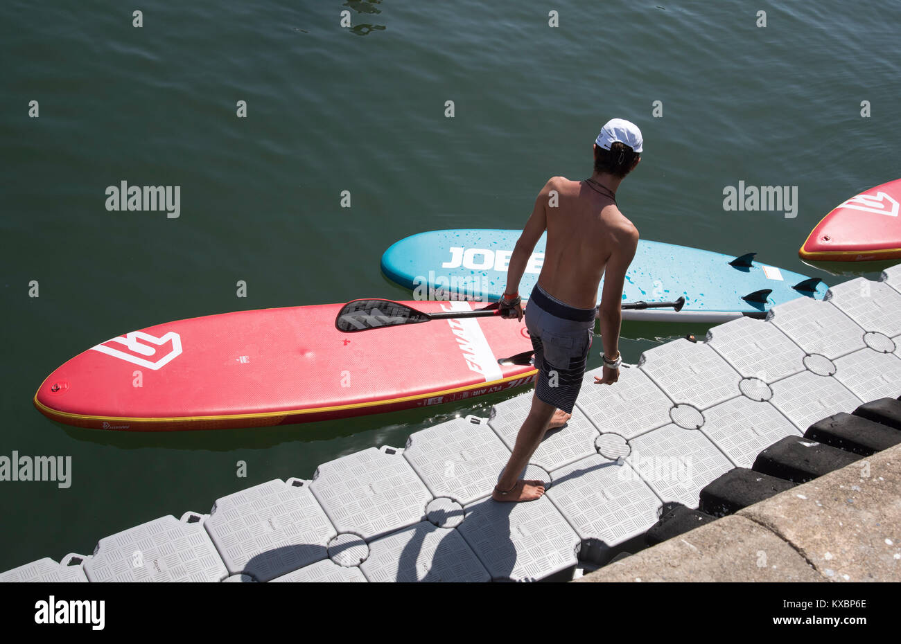 Modular floating dock system hi-res stock photography and images - Alamy