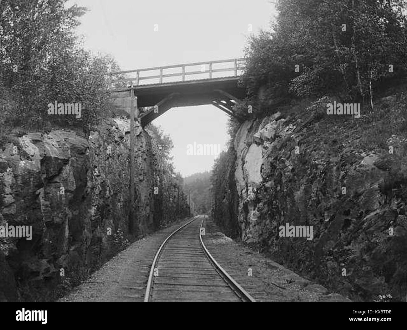 A historical image of Smålandsbanen in Fredrikshald, taken in 1908 ...